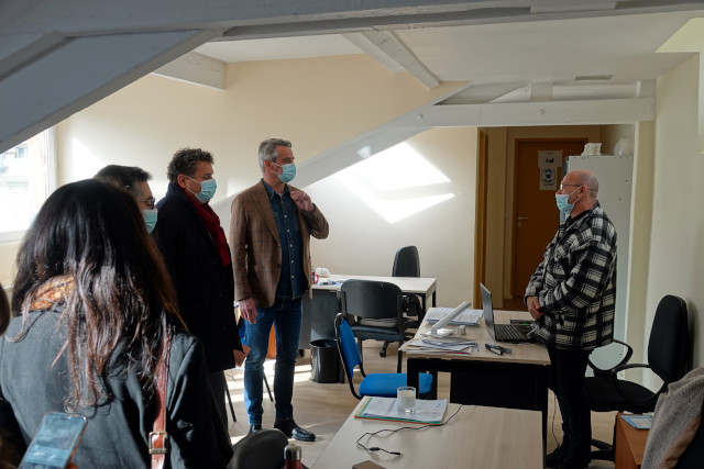 Le Maire du 18ème visite le CHS/ESI Georgette Agutte - Société ...